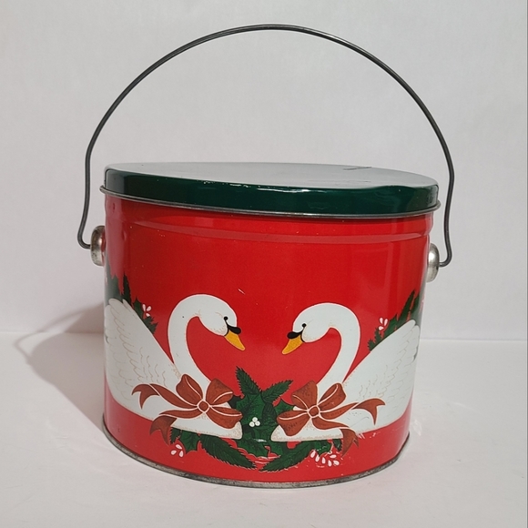 Holiday | Vintage Swan Tin Pale Christmas | Poshmark